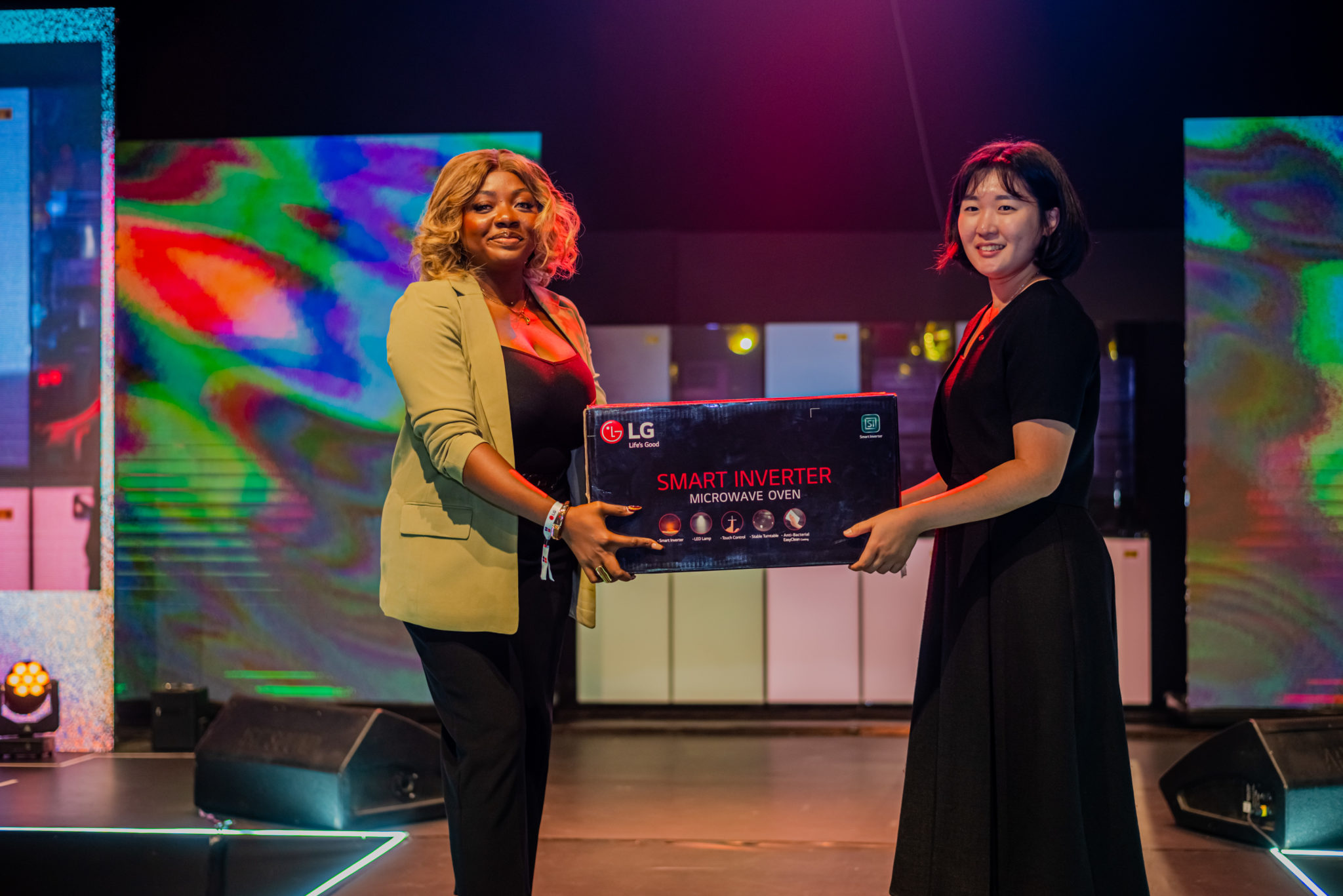 LG LIFTS KITCHEN MOOD UNVEILS NEW REFRIGERATOR IN NIGERIA | Zikoko!